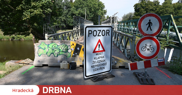 Hradecký Bailey Bridge už je kompletní a dneska se otevírá veřejnosti