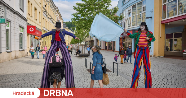 Festival nového cirkusu Cirk-UFF v Trutnově skončil, přilákal tisíce lidí