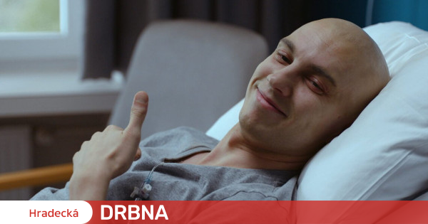 Česká televize uvede první díl komediálního seriálu o rakovině. Natáčel ...