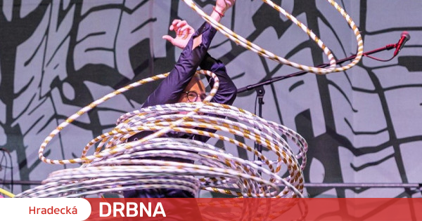 Několikanásobný rekordman v točení s obručemi Patrik Jandejsek chce ...