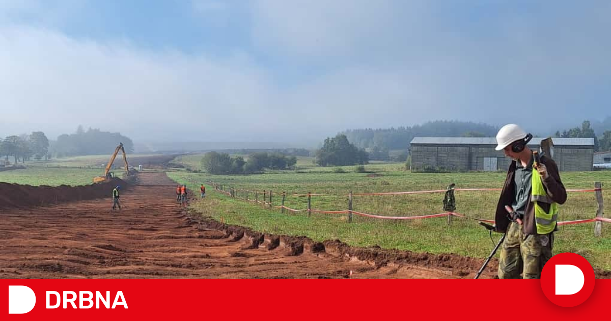 V trase budoucí D11 u Trutnova se našel hromadný hrob vojáků z bitvy ...
