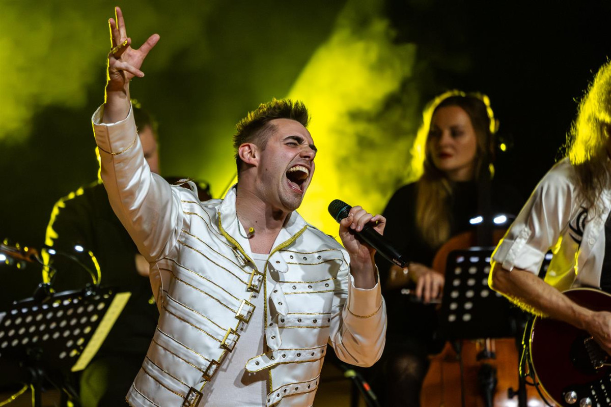 Víkendový Hradec láká na noční věž, hokej i melodie Queen